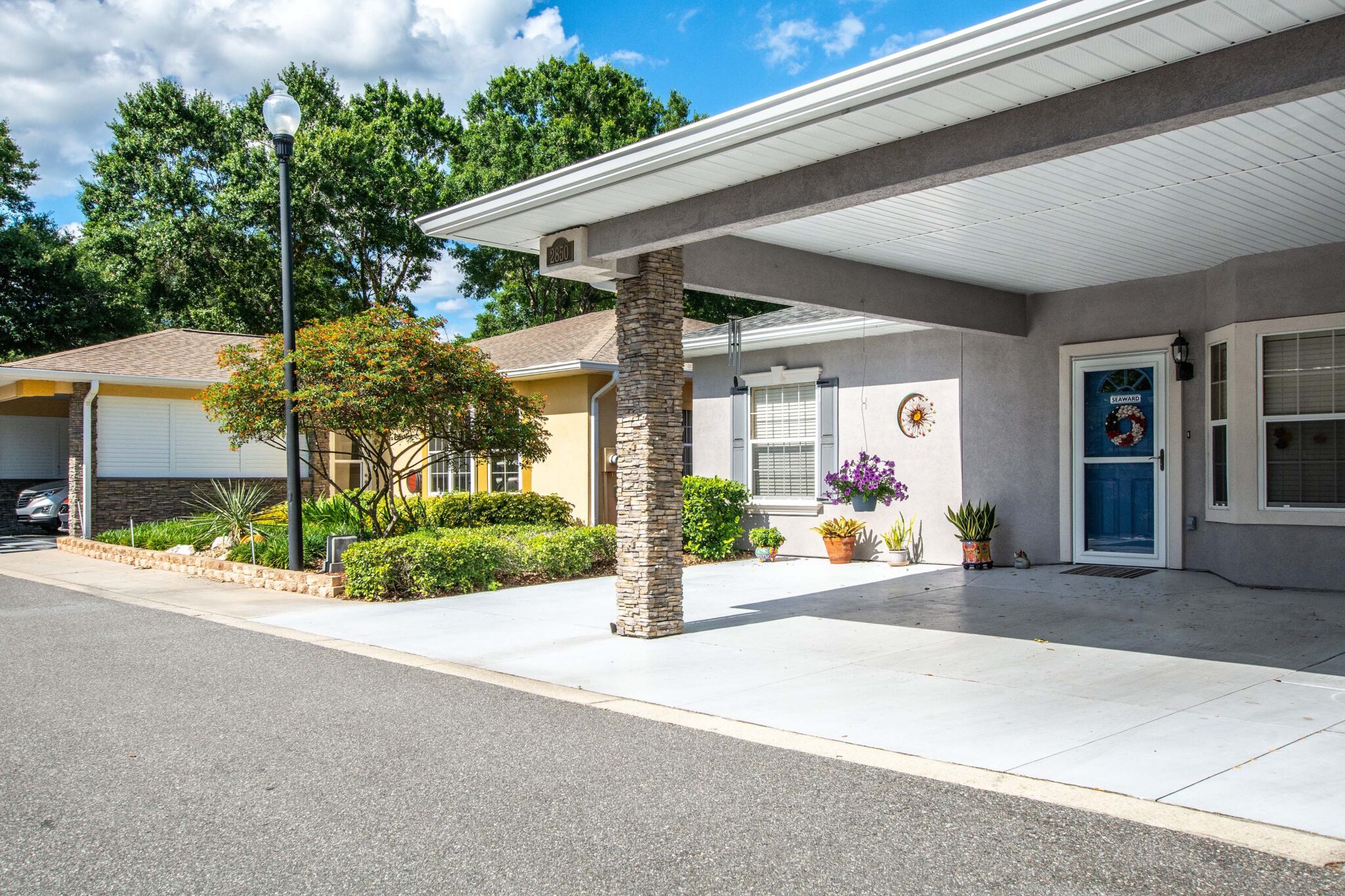 Oaks at Waterman Village Retirement Community | Central Florida